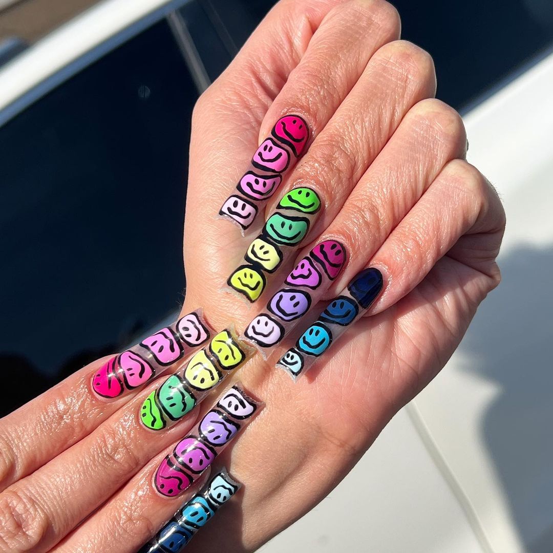 75 Smiley Face Nail Design To Make You Smile Happy Face Nails Wedbook