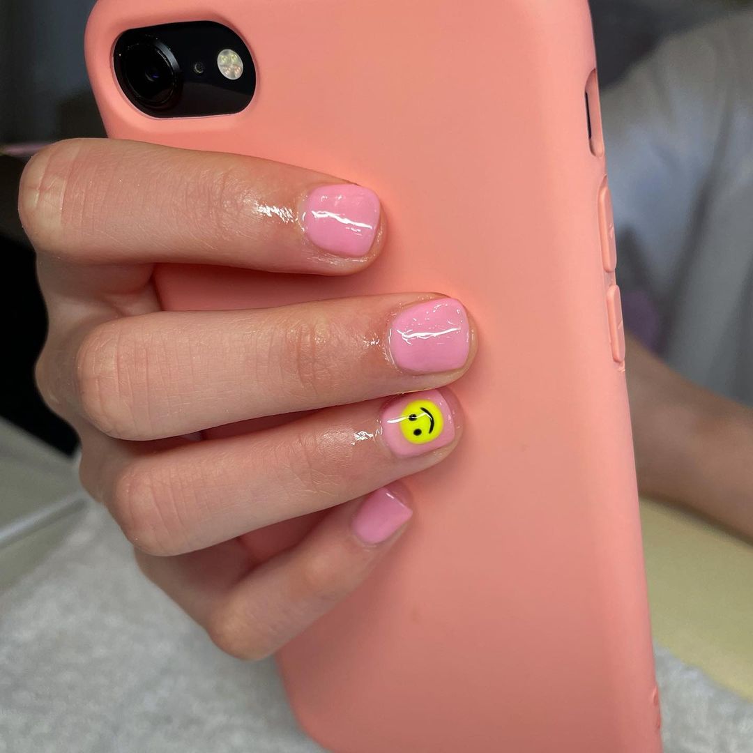 75 Smiley Face Nail Design To Make You Smile Happy Face Nails Wedbook